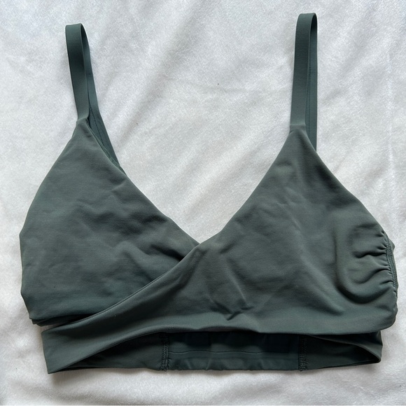 lululemon athletica | Intimates & Sleepwear | Lululemon Lean Bra Dark ...